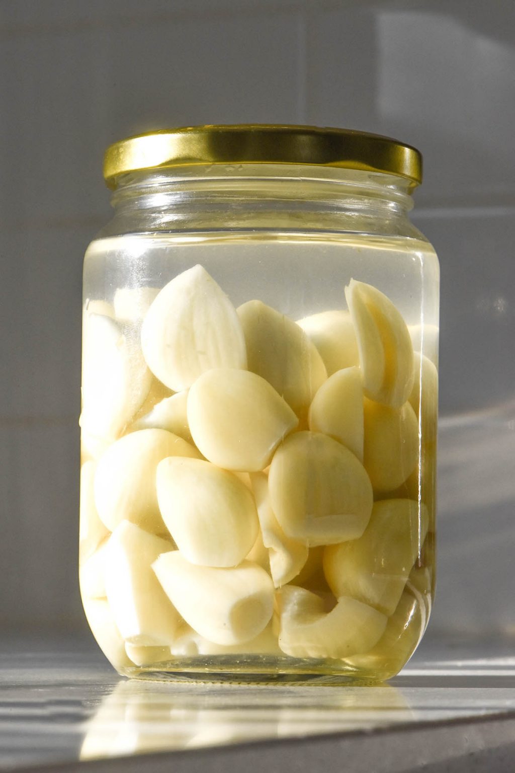 Low FODMAP pickled garlic - George Eats