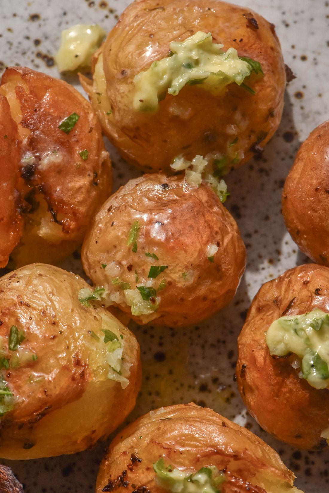 Low FODMAP garlic butter - George Eats