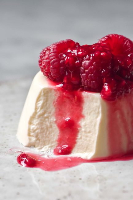 Vegan panna cotta without coconut - George Eats